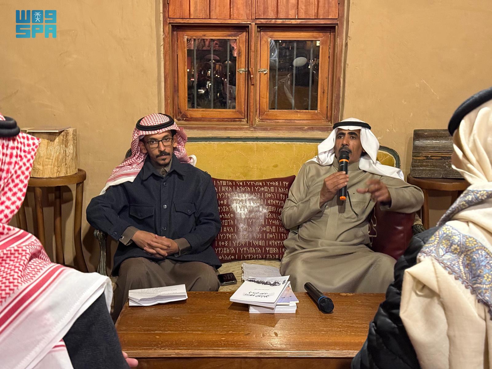 ثقافي / "رسوم العشاق في وادي القرى".. أمسية أدبية في محافظة العُلا