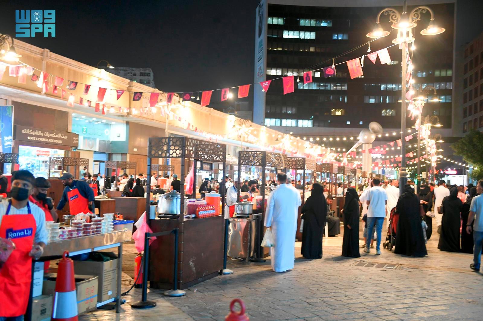 Al Balad Bazaar Draws Visitors with Diverse Products Celebrating ...